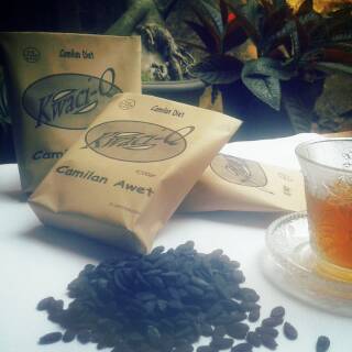 Jual Kwaci Kuaci semangka 100 gr kwaci-Q | Shopee Indonesia