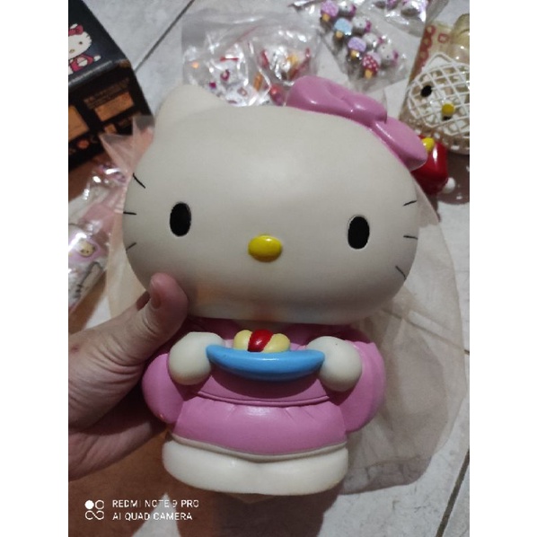 Jual Celengan besar hellokitty Indonesia|Shopee Indonesia