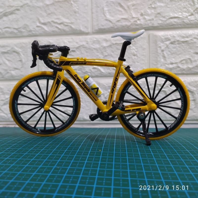 Jual diecast sepeda balap atau miniatur sepeda road bike | Shopee Indonesia