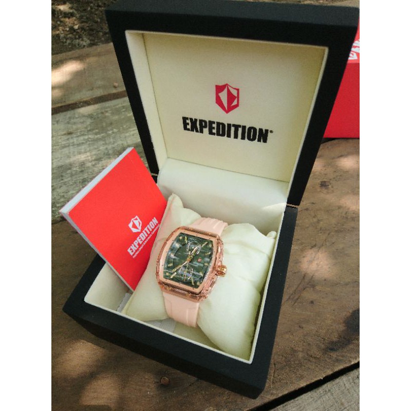 Jual jam expedition rubber E 6814 M model expedition wanita terbaru ...