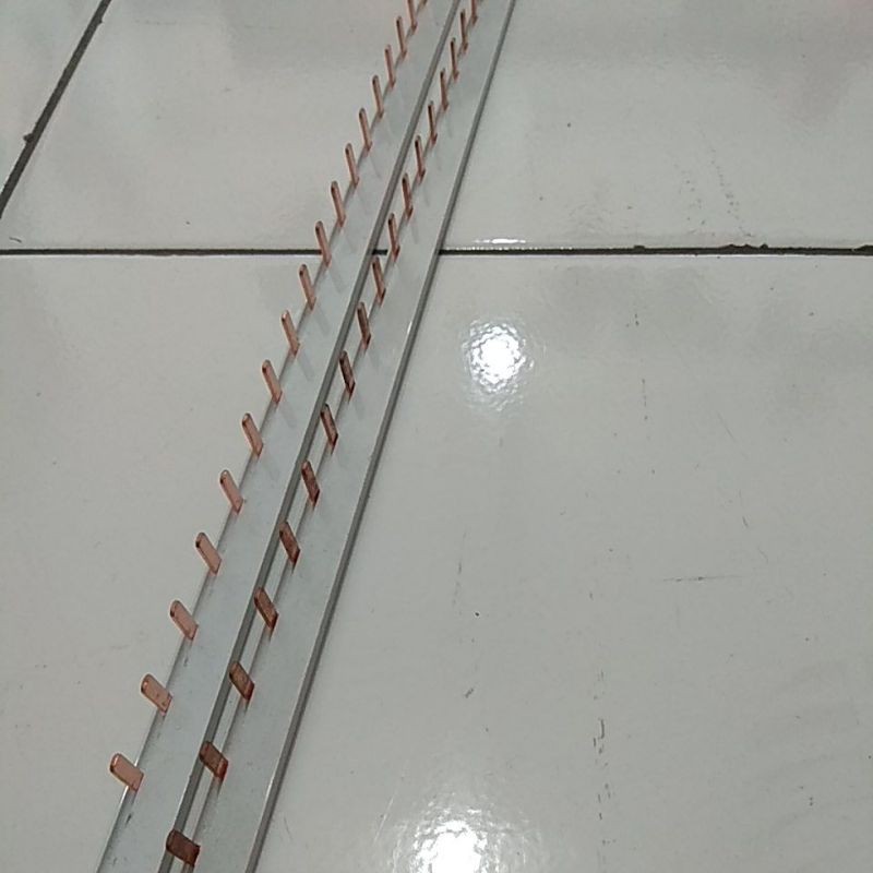 Harga Busbar 1 Phase Terbaru Okt 2024 |BigGo Indonesia