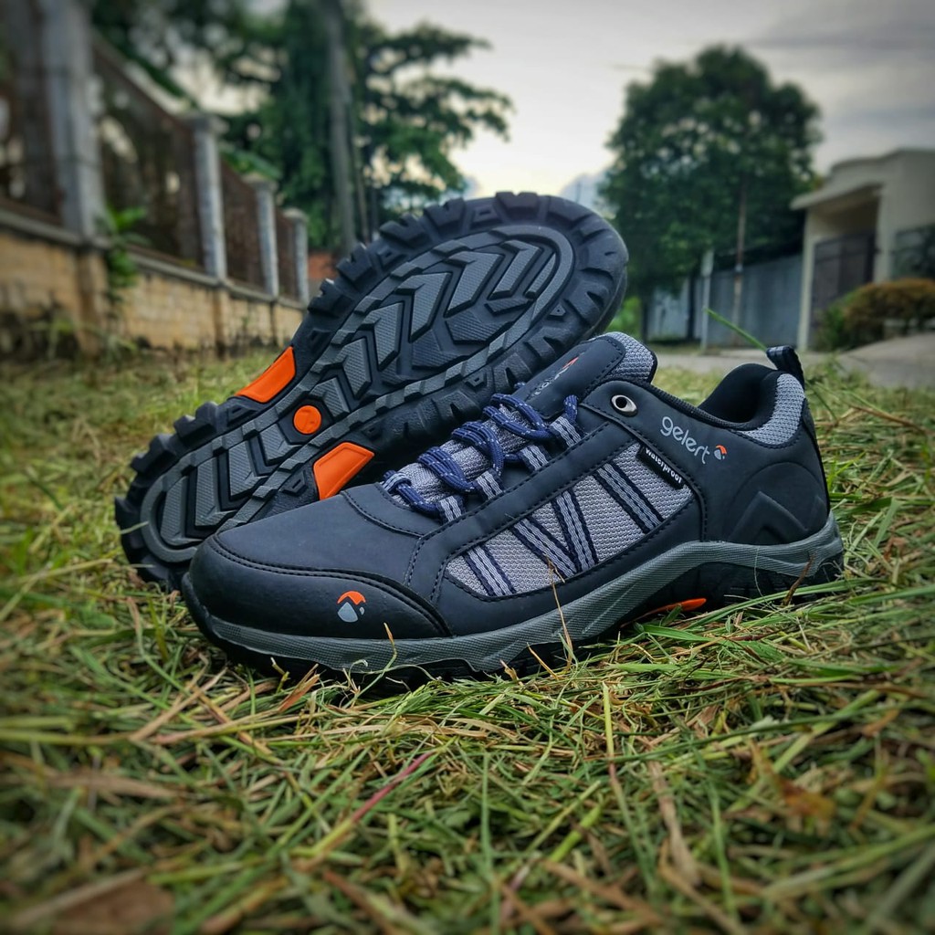 Jual SEPATU GUNUNG GELERT LOW - SEPATU GUNUNG WATERPROOF - SEPATU ...