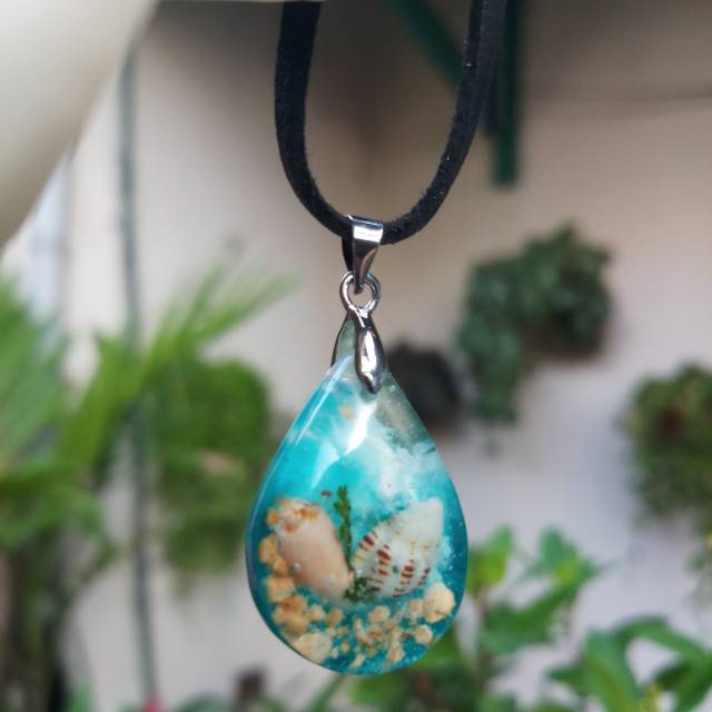 Jual Kalung liontin resin tetes tema laut dgn tali suede | Shopee Indonesia