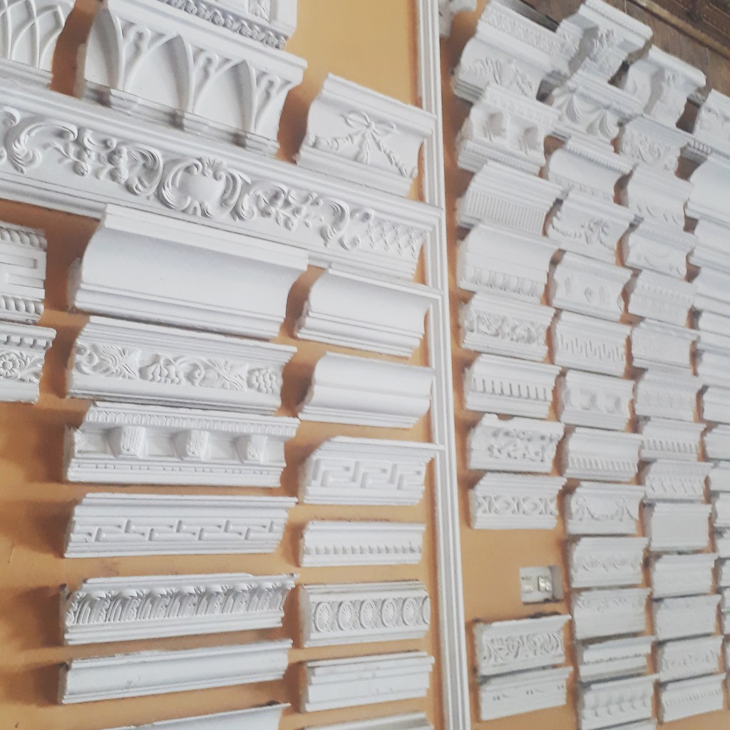 Jual List Profil Gypsum banyak varian motif dan minimalis 6cm - 25cm ...