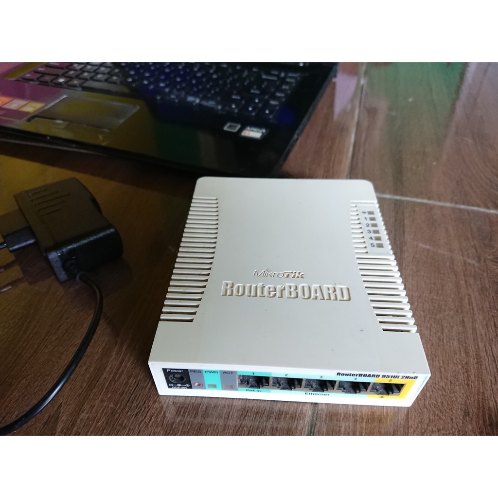Jual MIKROTIK RB951UI-2HND WIRELESS SIAP HOTSPOT BAGUS | Shopee Indonesia