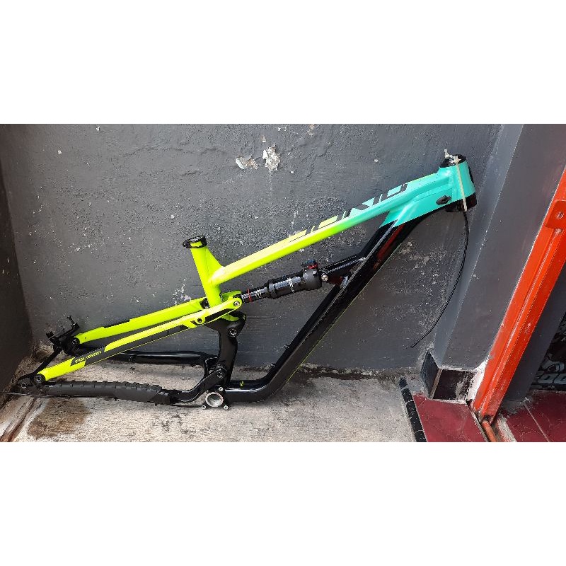 Jual frame set frameset polygon siskiu T7 Second | Shopee Indonesia