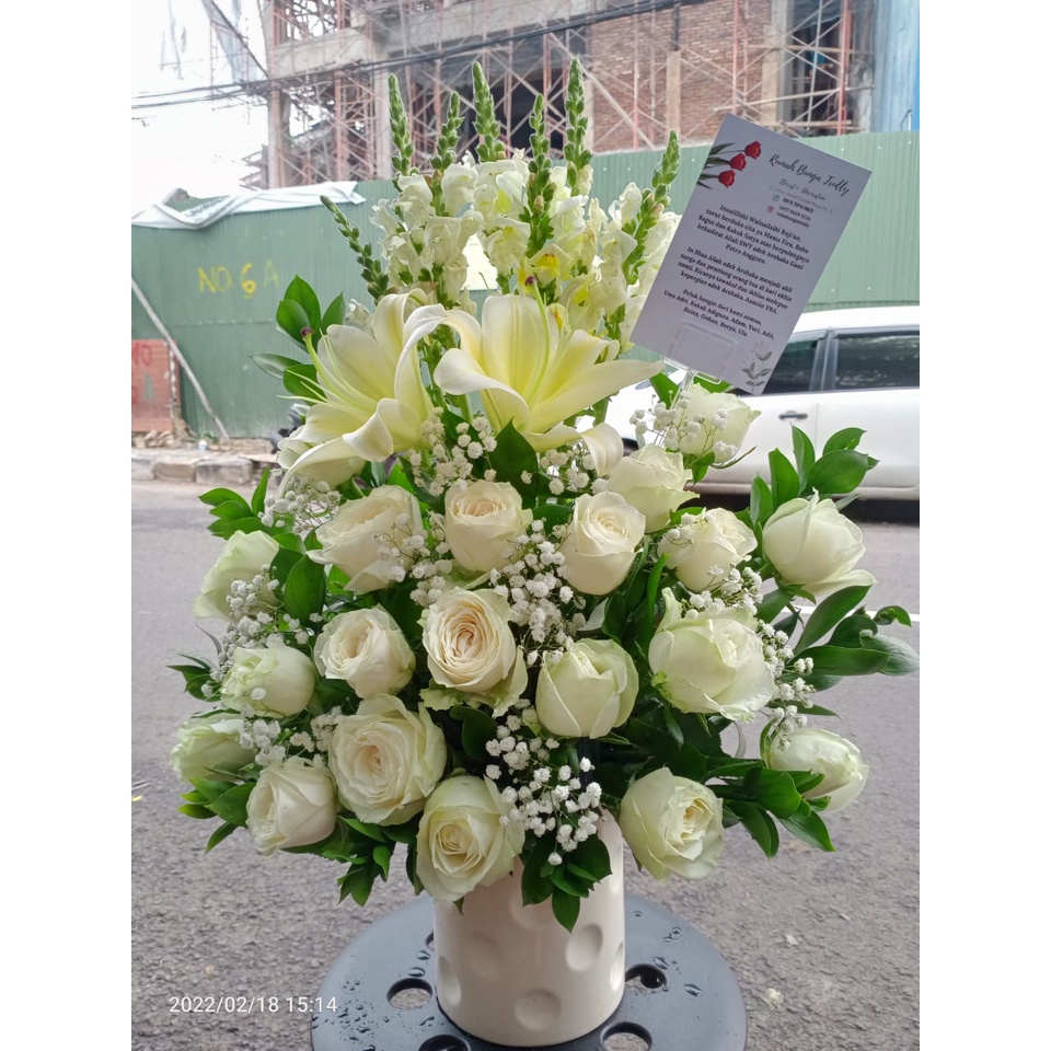 Jual RANGKAIAN BUNGA SEGAR - BUNGA SEGAR - BUNGA MEJA DUKA CITA ...