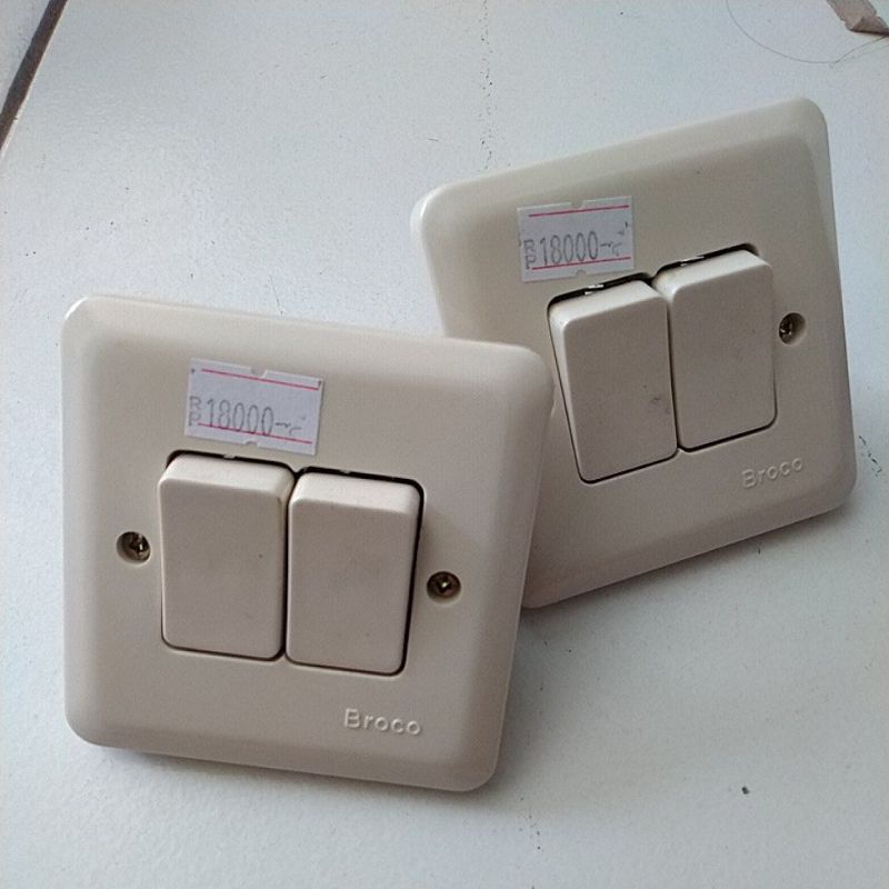 Harga Saklar 2 Tombol Terbaru Des 2024 |BigGo Indonesia