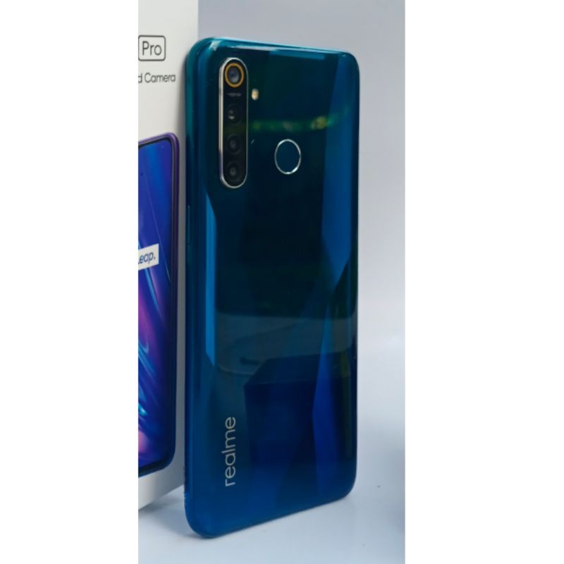 Jual Realme 5 Pro Ram (4/128 gb). kamera utama 48mp. super mulus ...