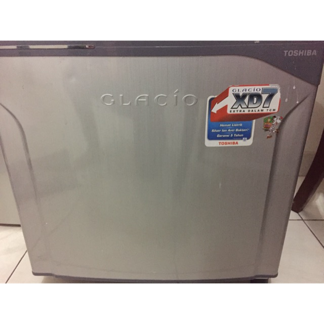 Jual (Sold) Preloved kulkas mini portable toshiba GR N9P XD7 Glacio 60 L | Shopee Indonesia