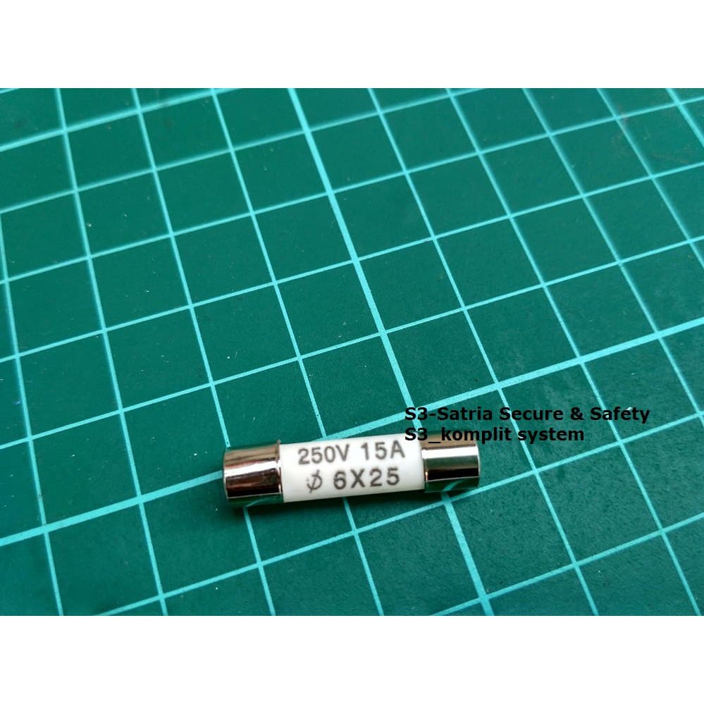 Jual Sekering AC Fuse Keramik 15A 6x25 mm sekring ceramic 250V sikring | Shopee Indonesia