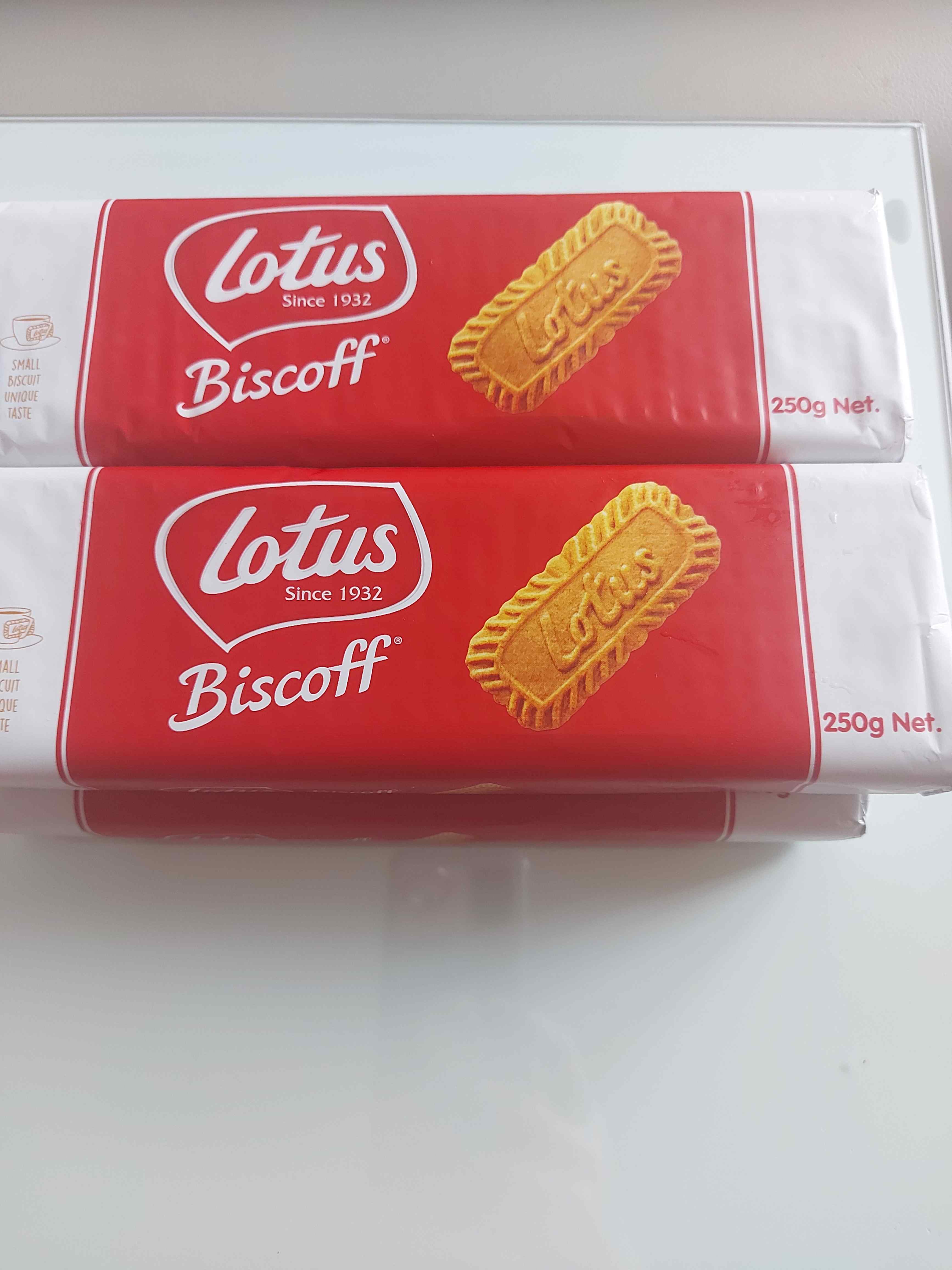 Lotus Biscoff Biscuit ( 156gr : 25 pcs ), ( 250gr : 32pcs ) | Shopee ...
