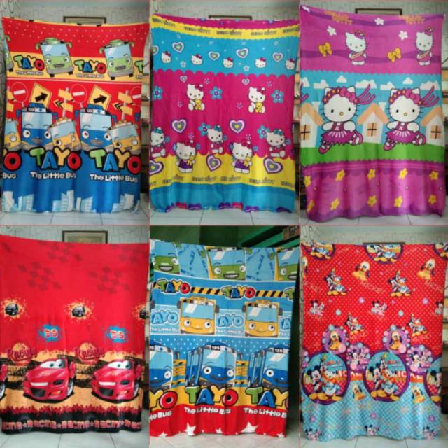 Jual Selimut karakter doraemon 1 kilo muat 2 pcs hello kitty tayo ...