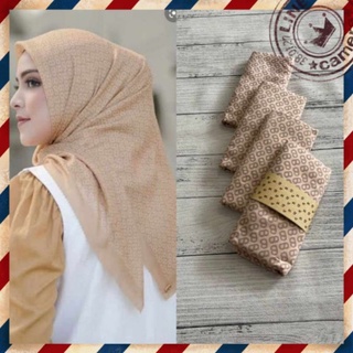Jual ( READY STOCK ) Hijab Buttonscarves Looklike + Logo B | Tapies ...