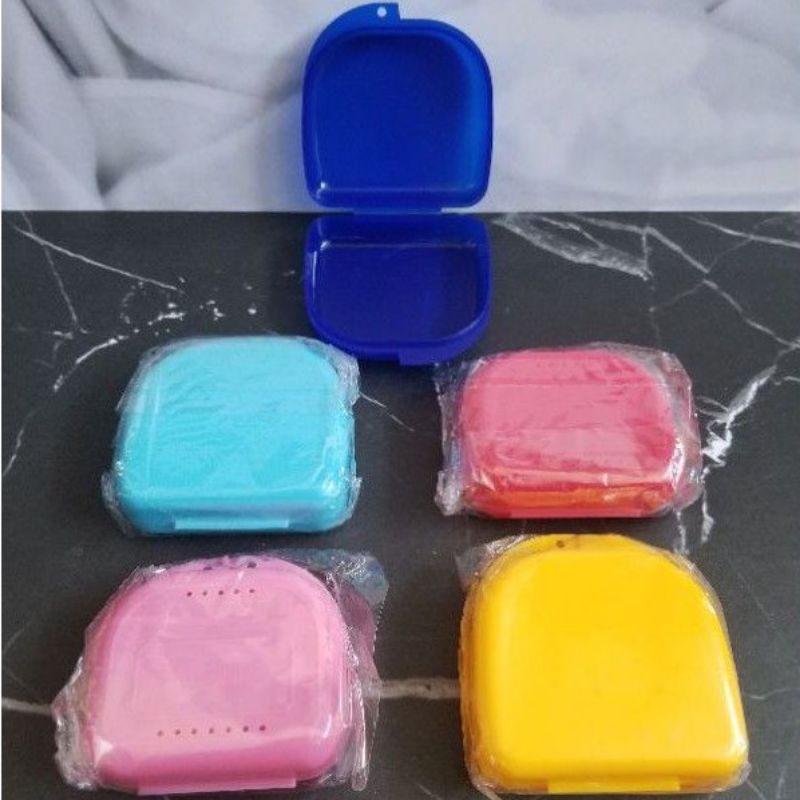 Jual 0Denture Box KECIL / box protesa / kotak retainer / dental ...