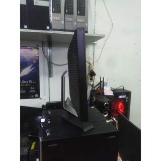 Jual MONITOR LCD WIDE 19IN MEREK DELL MULUS LIKE NEW COLOKAN VGA AJA ...