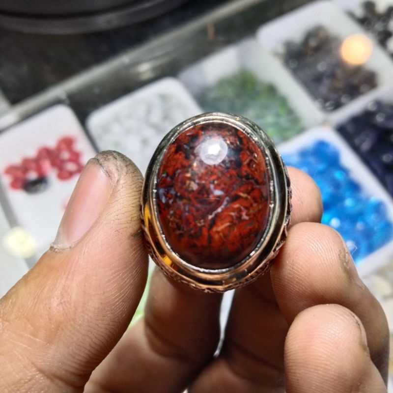 Jual Cincin batu akik badar besi loreng merah udah uji coba nempel ...