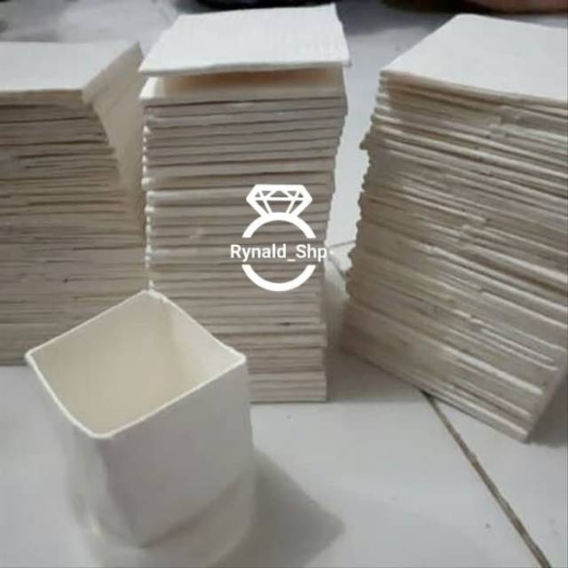 Jual Tissue serap calmic UK | Shopee Indonesia