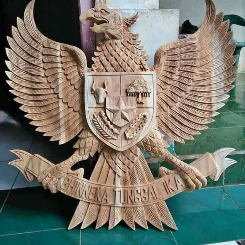 Jual Hiasan Ukir Garuda Ornamen Ukir Garuda Kayu Jati 60x60 cm ...