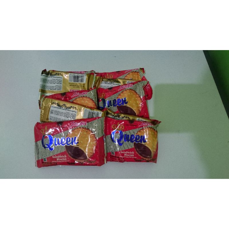 Jual SNACK JADUL BISKUIT QUEEN RENCENG Indonesia|Shopee Indonesia