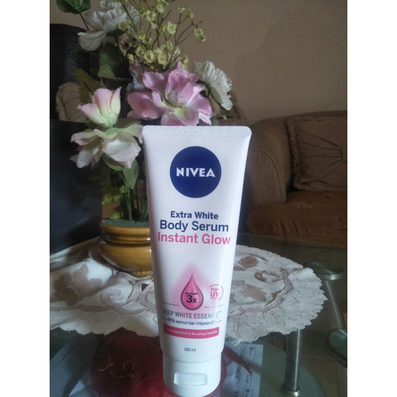 Jual Nivea Extra White Instant Glow Body Serum 180ml Shopee Indonesia
