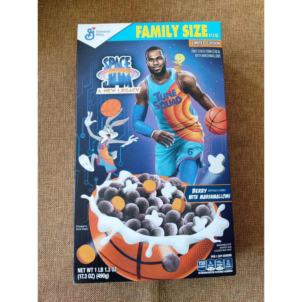 Jual space jam cereal USA 17.3 oz rasberry white marsmellow | Shopee ...