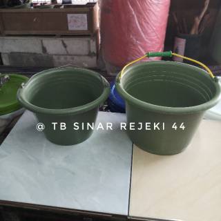 Jual EMBER KECIL Diameter 25 cm COR Air Bangunan Proyek Aduk Semen Anti ...