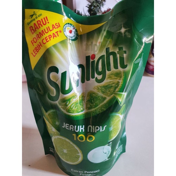 Jual Sunlight Jeruk Nipis 400ml pouch (sabun cair pencuci piring) | Shopee Indonesia
