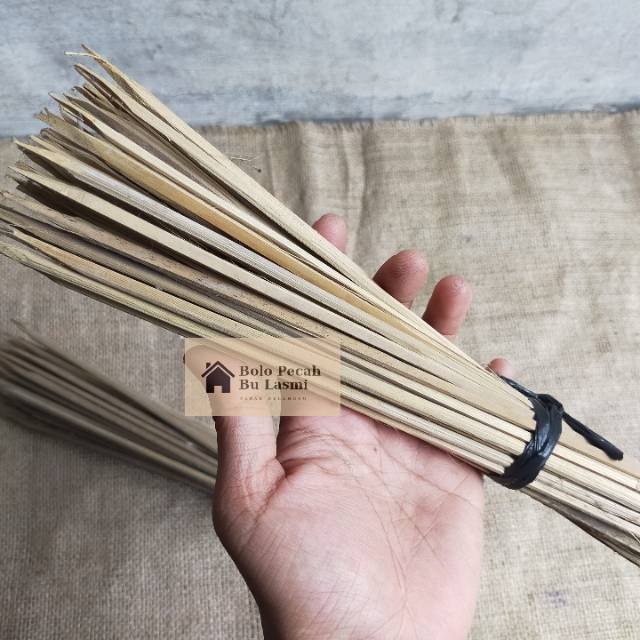 Jual Tusuk Sate Bambu Besar Isi +/- 45 pcs / Tusuk Sate Bambu / Tusuk ...