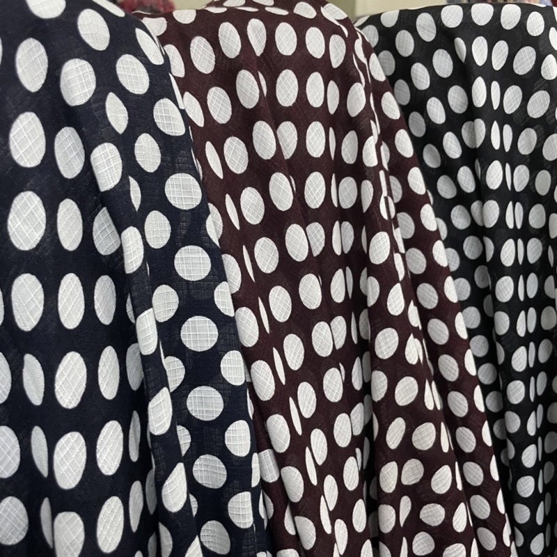 Jual kain katun paris slup polka (harga per 1 meter) | Shopee Indonesia
