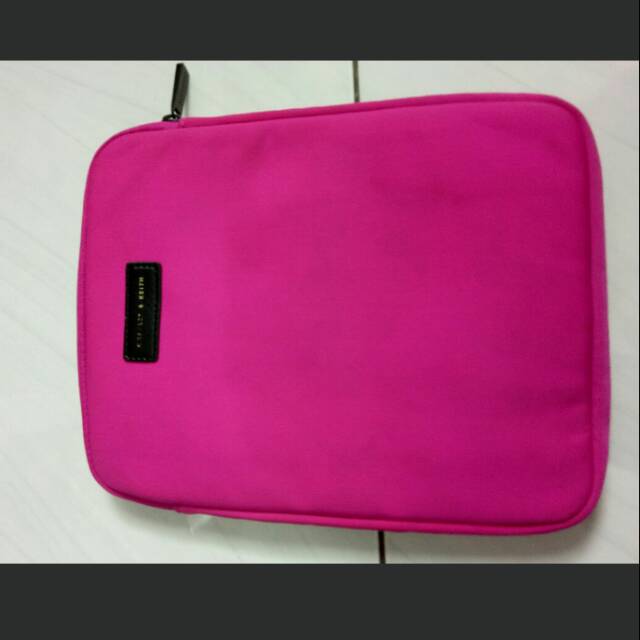 Jual Tablet case 10 inch Charles and Keith ( preloved ) | Shopee Indonesia