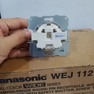 Jual Mata Stop Kontak ( CP ) dgn Grounding panasonicWEJ1121-7 | Shopee ...
