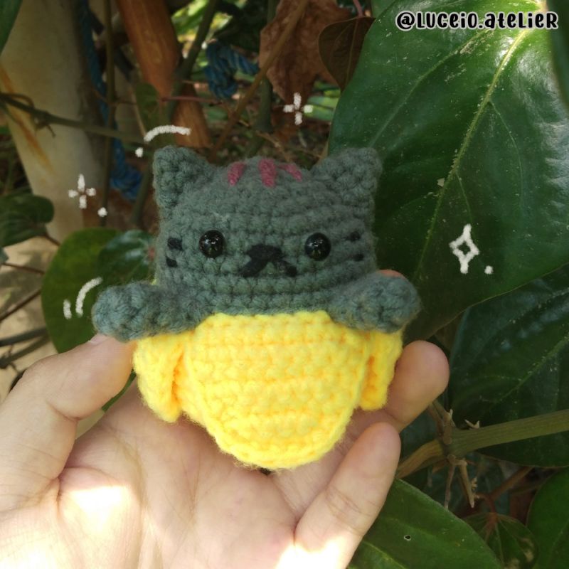 Jual Gantungan Kunci / Keychain Crochet Cat | Banana Cat | Boneka Rajut ...