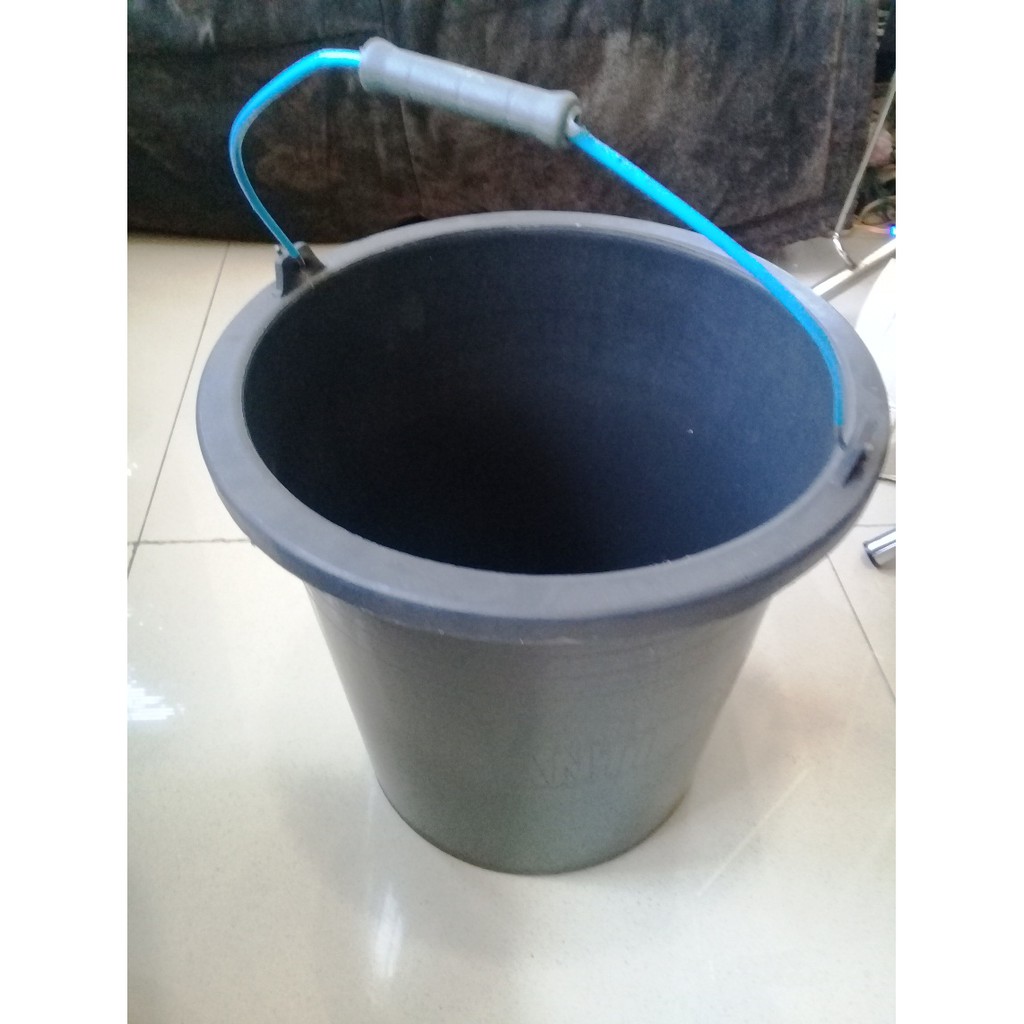 Jual Ember Cor Timba Plastik 26 Ltr Hitam Anti Pecah - Only Gojek Grab ...