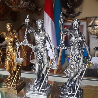 patung- patung dewi keadilan hukum 30 cm -patung. | Shopee Indonesia