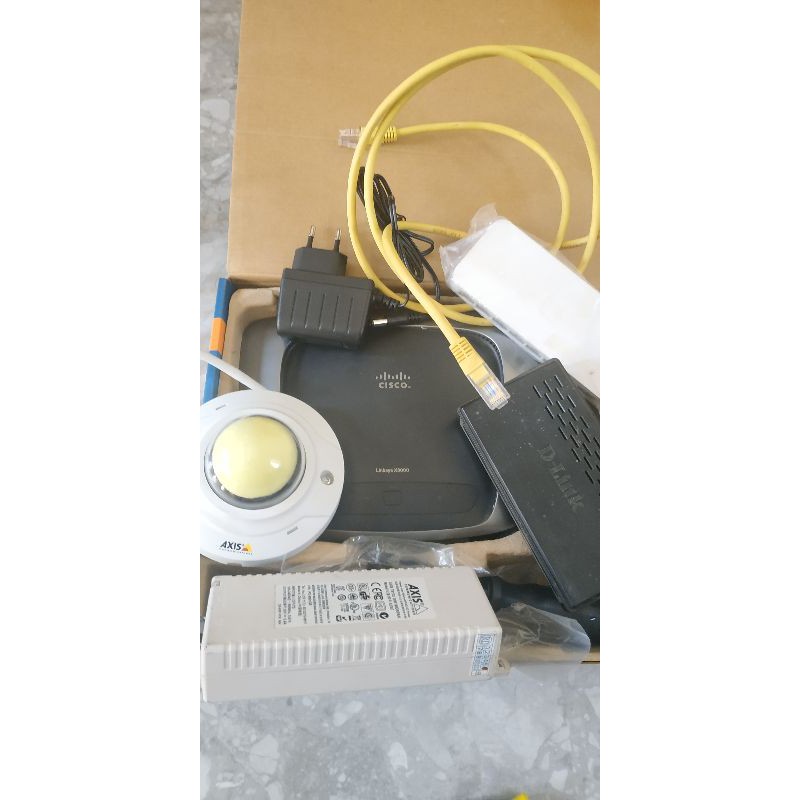 Jual cctv axis dan modem cisco kondisi sangat bagus baru beli belum ...