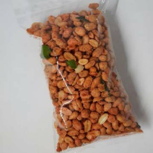Jual Kacang bangkok rasa balado daun jeruk 500 gram | thailand bawang ...