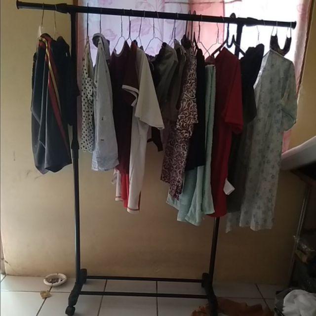 Stand hanger single rak Serbaguna dengan 4 roda hitam | Shopee Indonesia