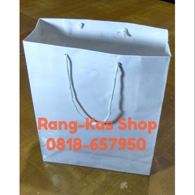 Jual Paper bag " POLOS " PUTIH karton Glossy XL Besar | Shopee Indonesia