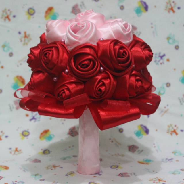 Jual Hand bucket/ buket bunga/ bucket pengantin / bunga tangan / wisuda ...