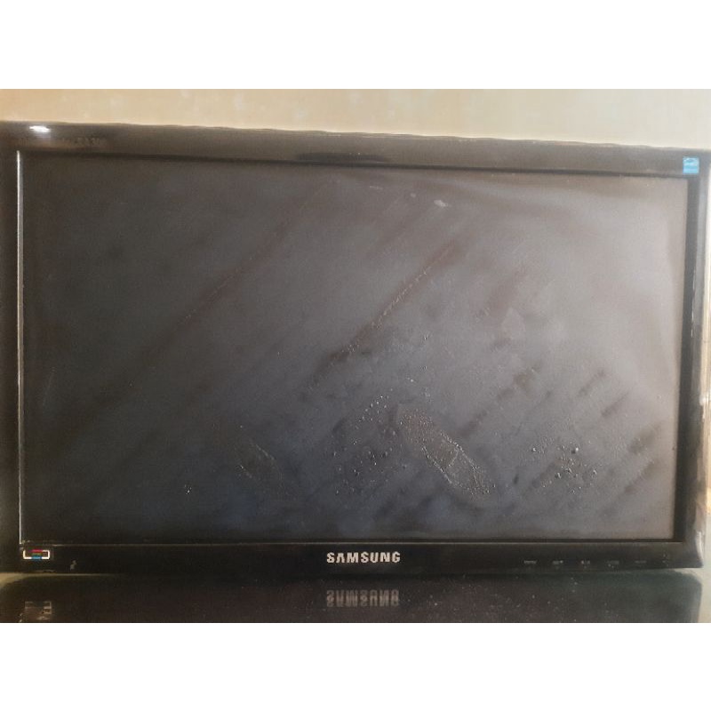 Jual MONITOR LED SAMSUNG 19 INCH RUSAK MATI LAYAR KERIPUT Indonesia ...