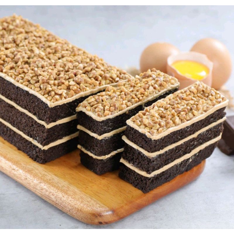 Jual bolu menara medan kacang teng teng 500gr | Shopee Indonesia