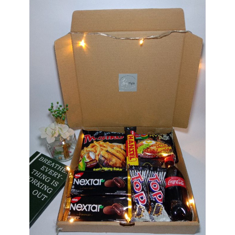 Jual Gift Box / Hampers / Snack Box hitam | Shopee Indonesia