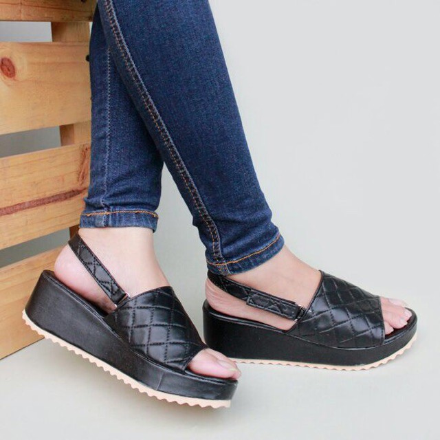 UNIQUE Wedges ANGELA Kulit Sintetis Casual | Shopee Indonesia