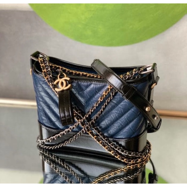 Jual TAS WANITA - TAS CHANEL GABRIELLE SMALL CHEVRON AGED / VINTAGE ...
