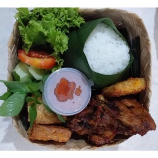 Jual Besek Bambu Box makanan tradisional / Box bambu kotak makanan ...