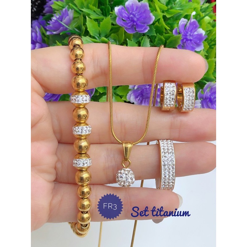 Jual paket perhiasan titanium 121020 | Shopee Indonesia