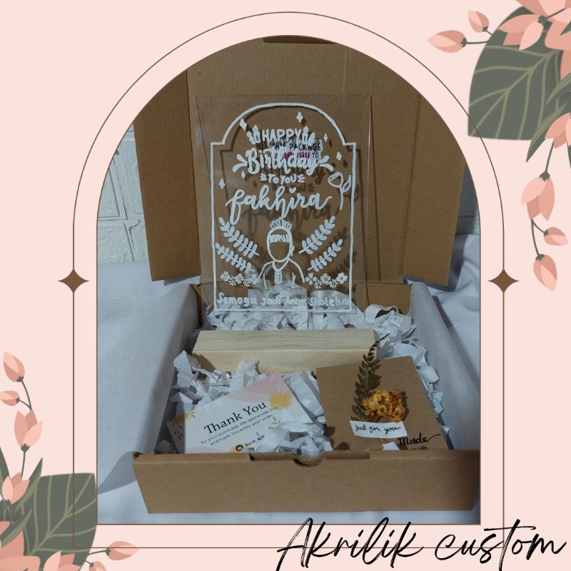 Jual AKRILIK CUSTOM/STAND ACRYLIC CUSTOM UNTUK KADO WISUDA/ULANG TAHUN ...
