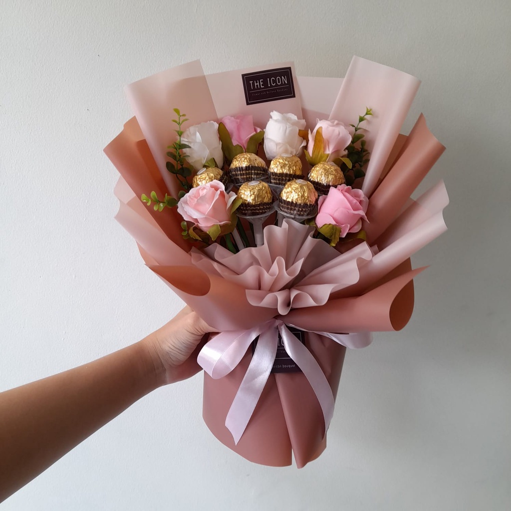Jual Flower Bouquet | Ferrero Rocher Bouquet | Buket coklat Ferrero Rocher Indonesia|Shopee ...