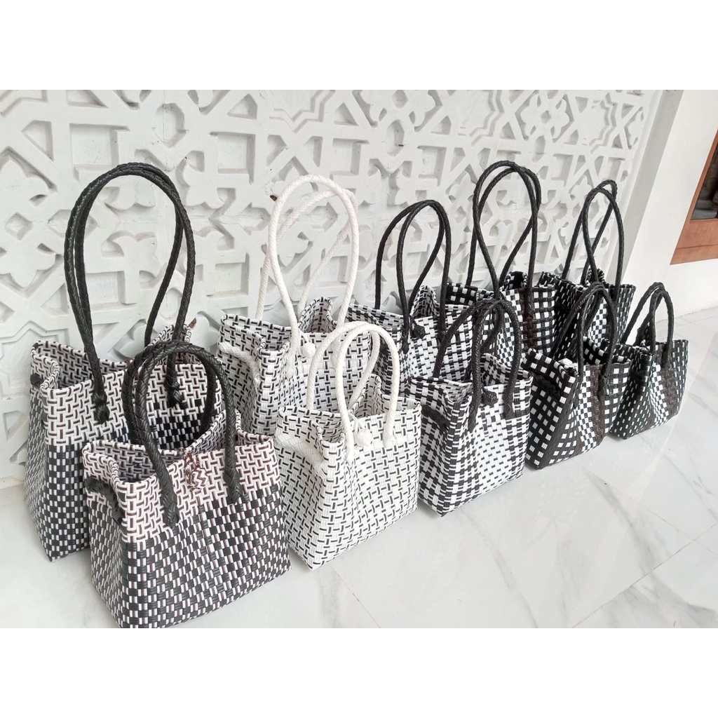 Jual Tas Jali Jali / Totebag / Tas Anyaman / Tas Anyaman Plastik Hitam ...